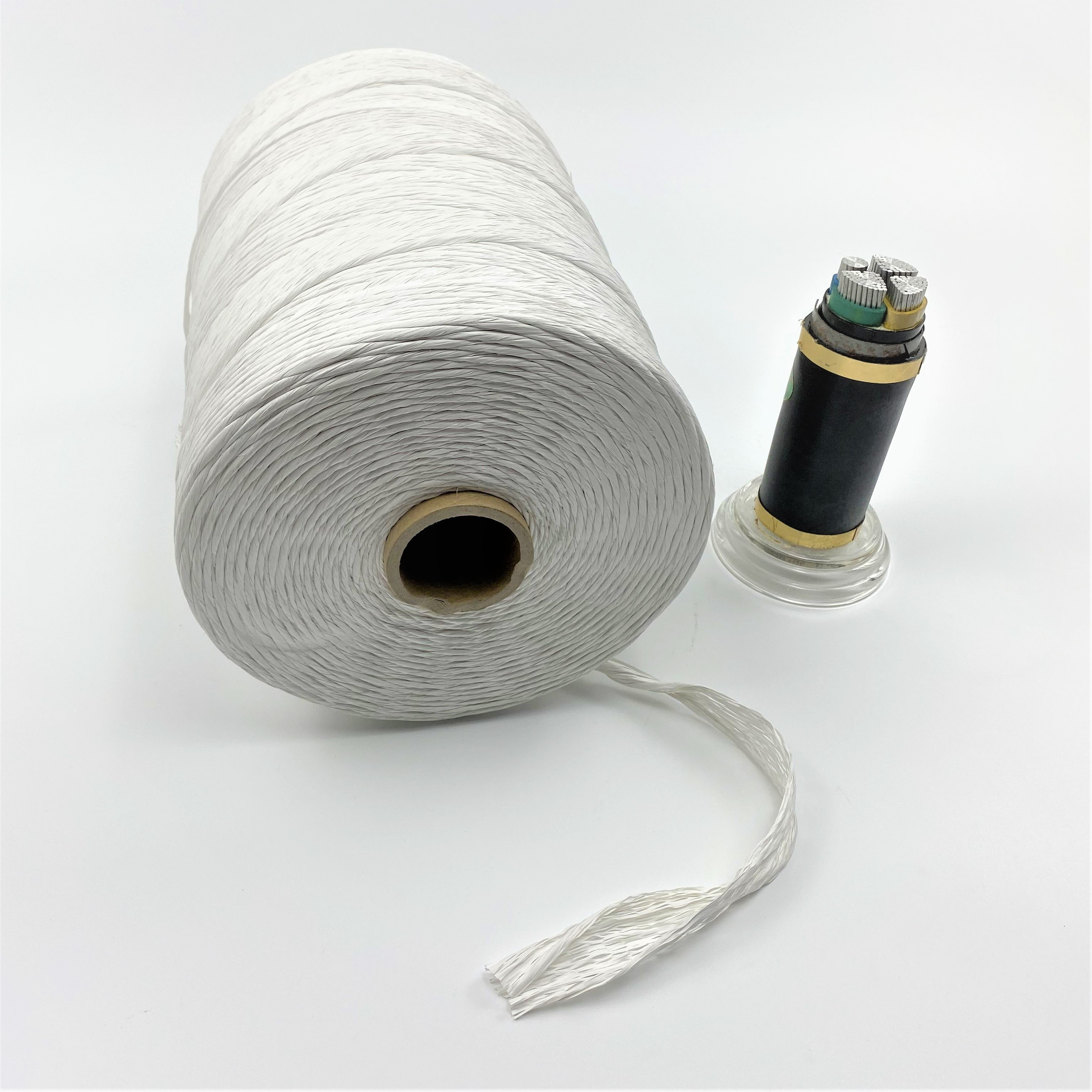 White 1000Tex Promotion Fire Retardant PP Filler Yarn 100KD-400KD