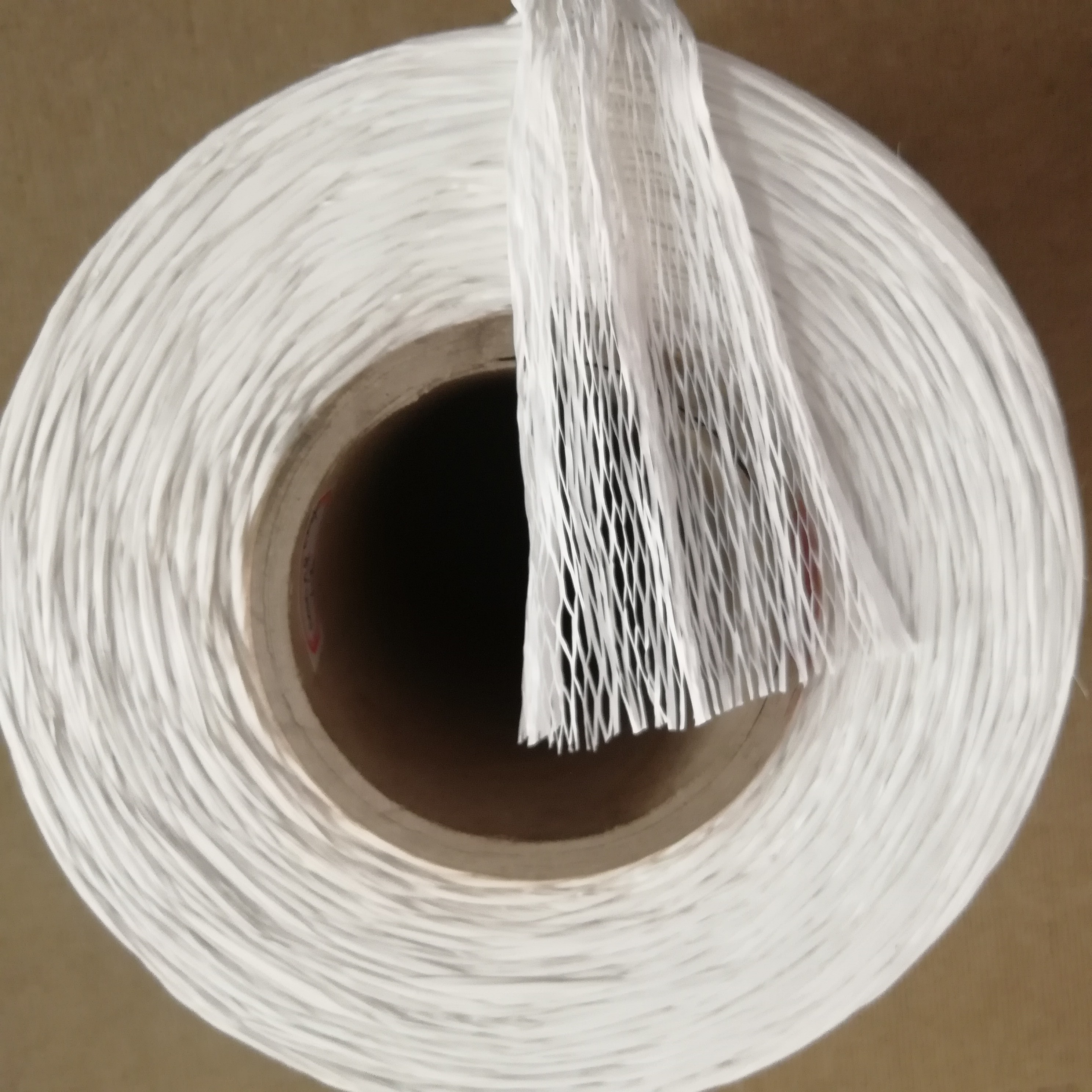 2KD - 1300KD Flame Retardant PP Cable Filler Yarn